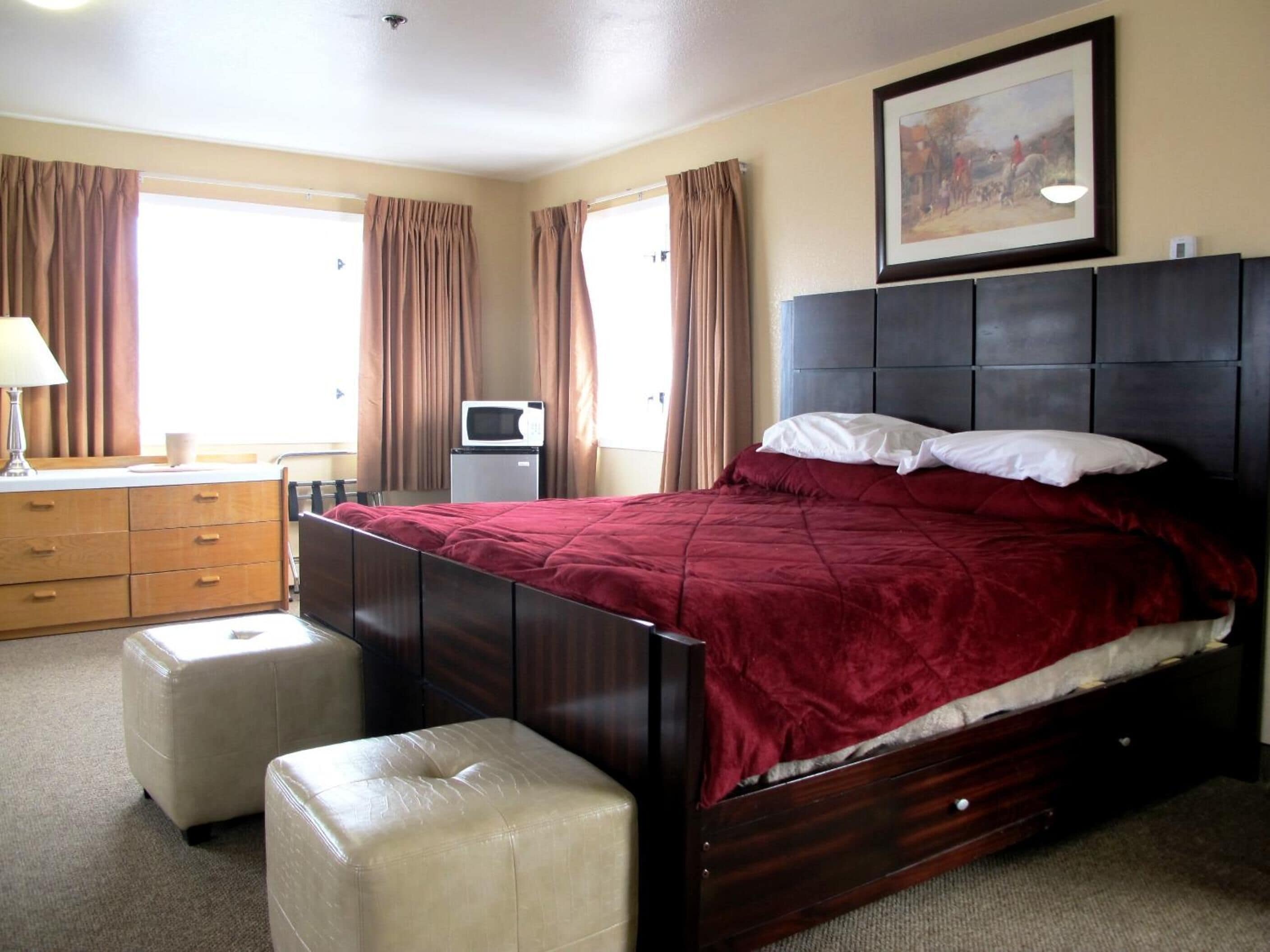 Camas extras/dobráveis (sobretaxa), Wi-Fi de cortesia, roupa de cama