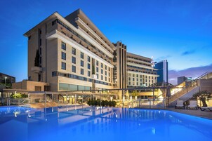 Piscina externa sazonal