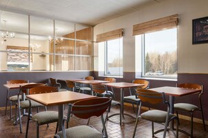 Café da manhã continental grátis todos os dias