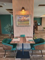 2 restaurantes, pequenos-almoços servidos, cozinha internacional 