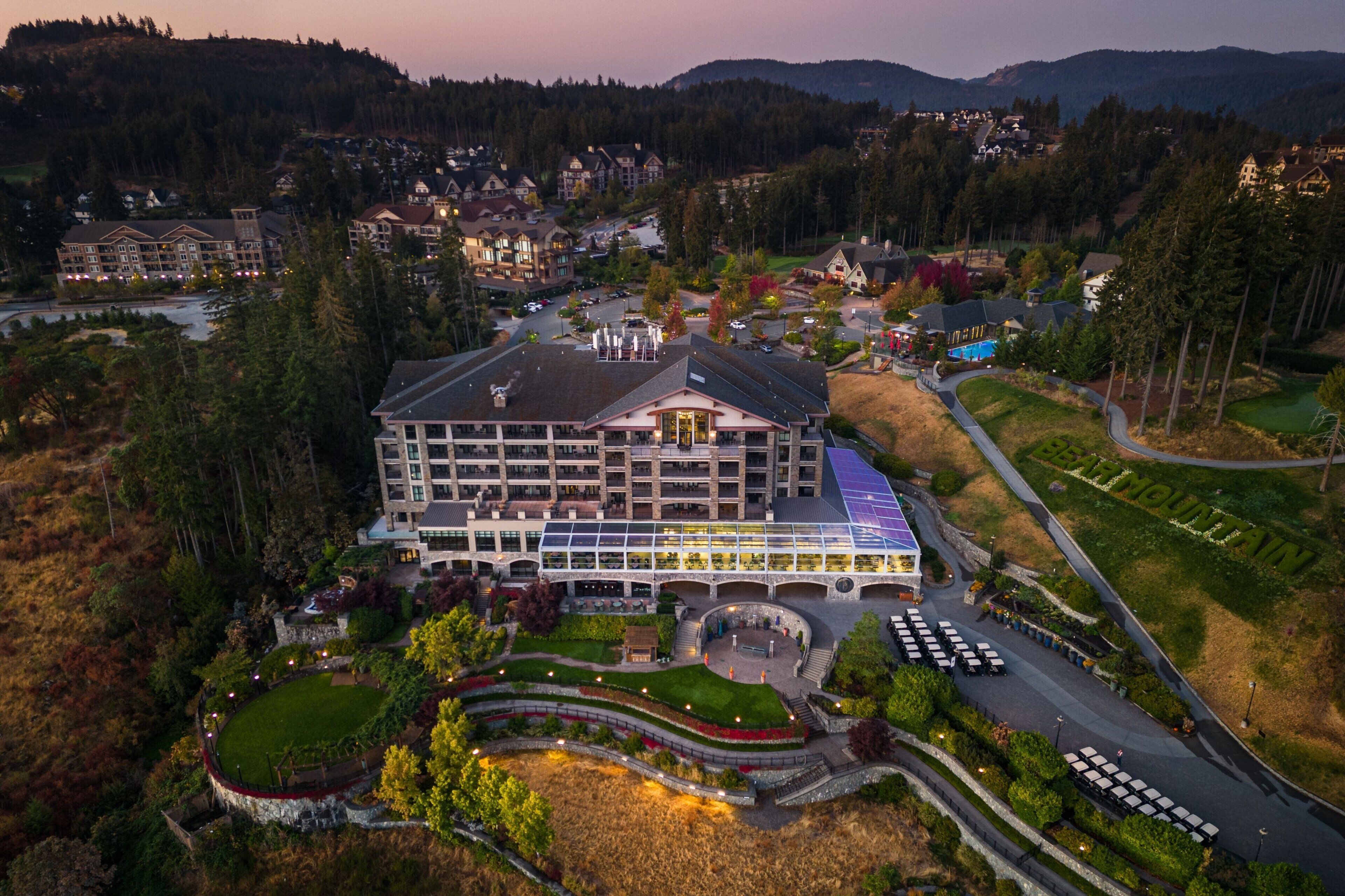 Bear Mountain Hotel