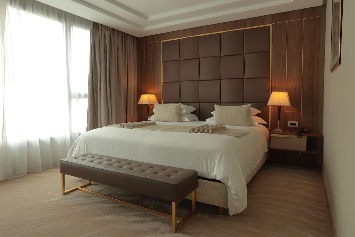 Suite Signature | Lençóis de algodão egípcio, roupa de alta qualidade, minibar 