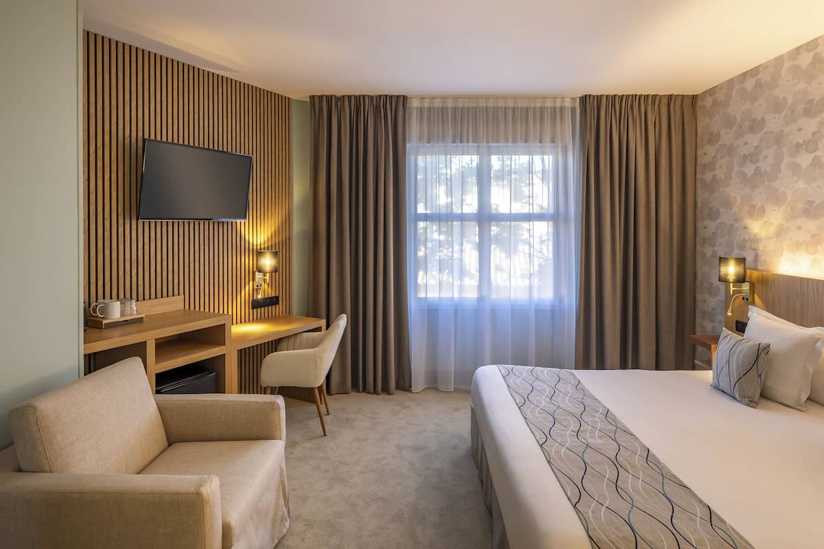 1 quarto, camas com colchões pillow-top, cofres nos quartos