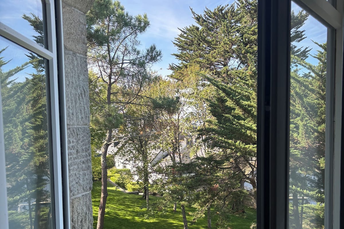 Quarto Duplo Deluxe | Minibar, cofre no quarto, cortinas/cortinados opacos