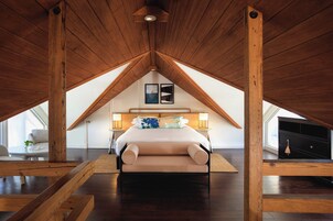 Hemingway King Suite | Roupa de alta qualidade, cofre no quarto, com mobília individualizada 