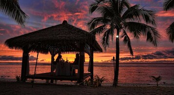 2 restaurantes, almoços servidos 