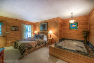 Cabana luxo, 1 cama King e sofá-cama, para não fumantes, banheira de hidromassagem | Banheira de imersão