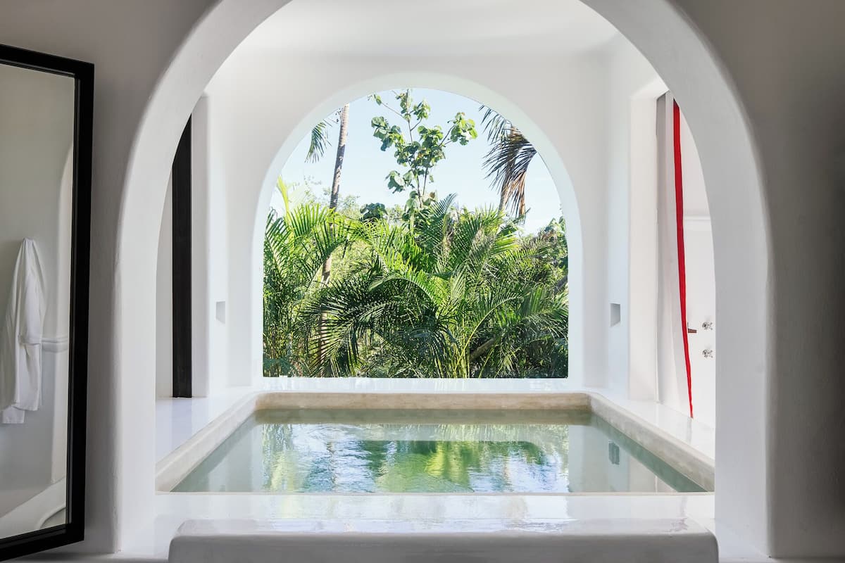 Suíte, 1 cama King (Jungle Suite with Plunge Pool) | Roupas de cama de algodão egípcio, roupas de cama premium