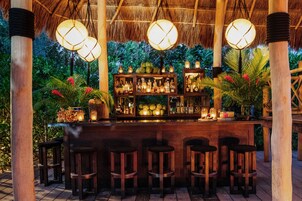 3 restaurantes, pequenos-almoços servidos 