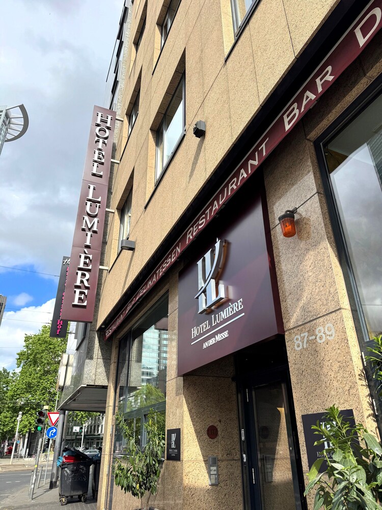 Hotel Lumière An Der Messe - Frankfurt