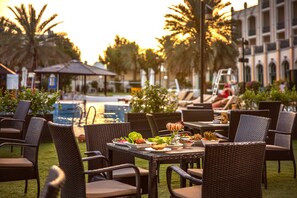 5 restaurantes: opção de café da manhã, almoço e jantar