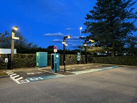 Estação de carregamento de veículos elétricos