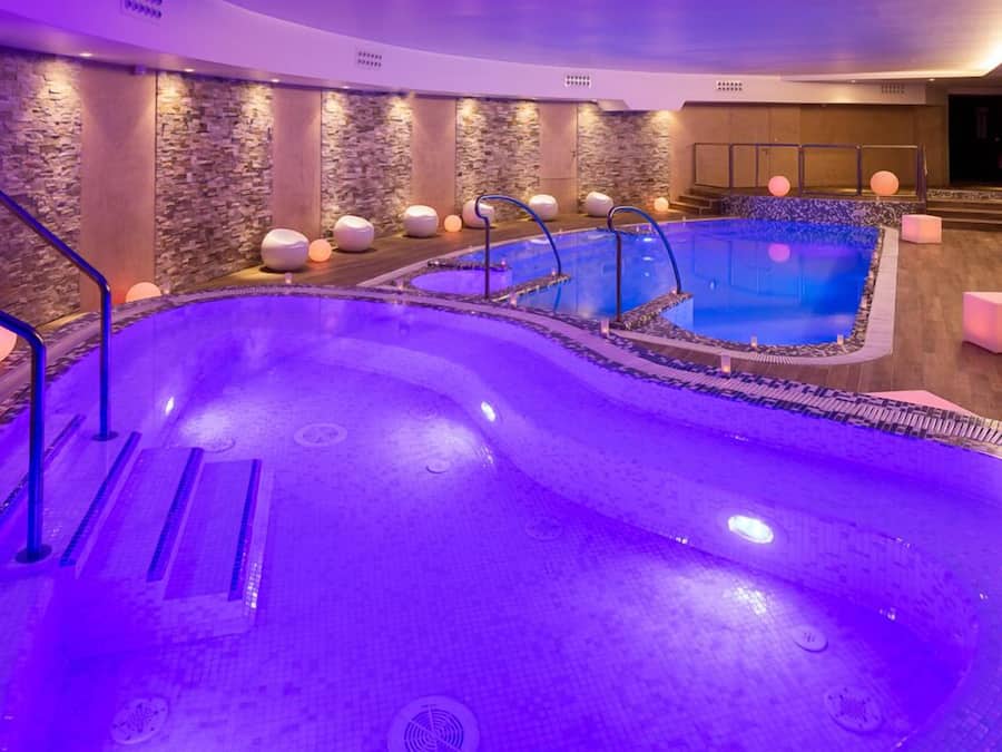 Salas para tratamentos a dois, tratamentos corporais, aromaterapia