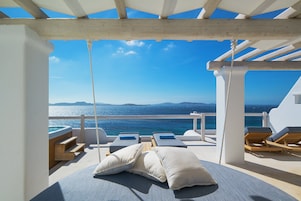 Suíte executiva, vista para o mar | Roupas de cama premium, frigobar, cofres nos quartos, cortinas blackout