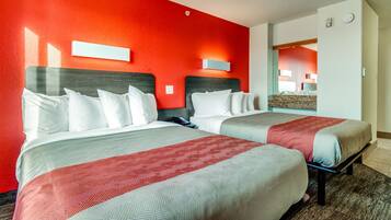 Escrivaninha, espaço de trabalho para notebook, cortinas blackout