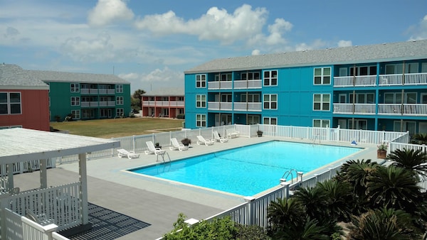 Executive Keys Condominiums On The Beach - Texas