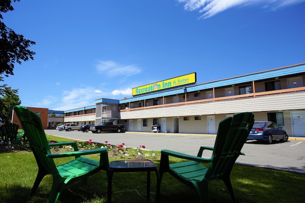Recreation Inn & Suites -