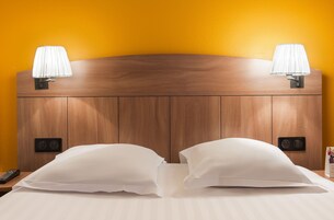 Standard Double Non Smoking | Escrivaninha, quartos à prova de som, ferros/tábuas de passar roupa