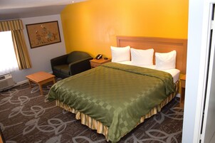 Quarto Standard, 1 cama king-size | Secretária, ferro/tábua de engomar, Wi-fi grátis 