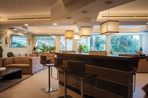 Área de estar no saguão