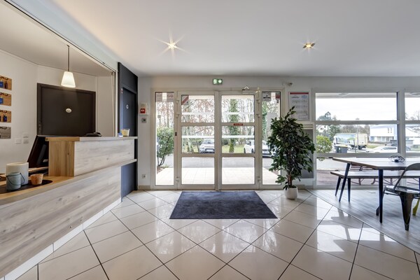 Comfort Aparthotel Divonne L'oree Du Parc - Divonne-les-Bains