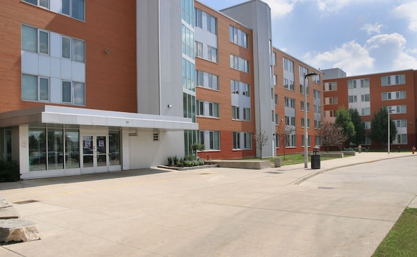 Residence & Conference Centre - Brampton - Brampton