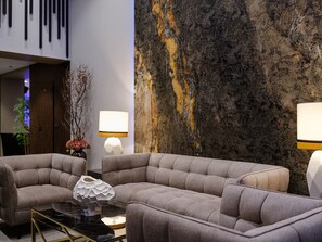 2 restaurantes, cozinha de fusão 