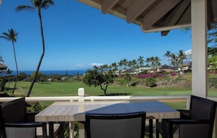 Apartamento em Condomínio Fechado, 3 quartos, vista para o campo de golfe (Partial Ocean View (84)) | Lanai (alpendre havaiano)