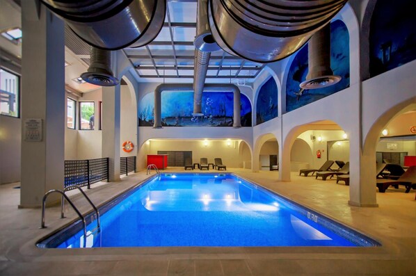 Piscina interior