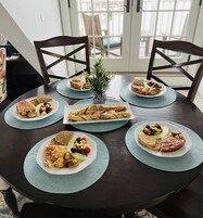 Pequeno-almoço preparado no momento diário incluído 