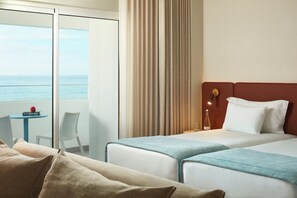 Quarto Duplo ou Twin Superior, vista para o mar | Minibar, cofre no quarto, cortinas/cortinados opacos 