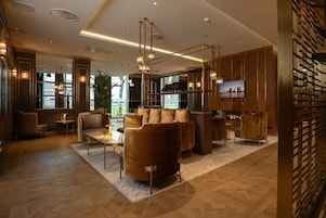 Área de estar no saguão