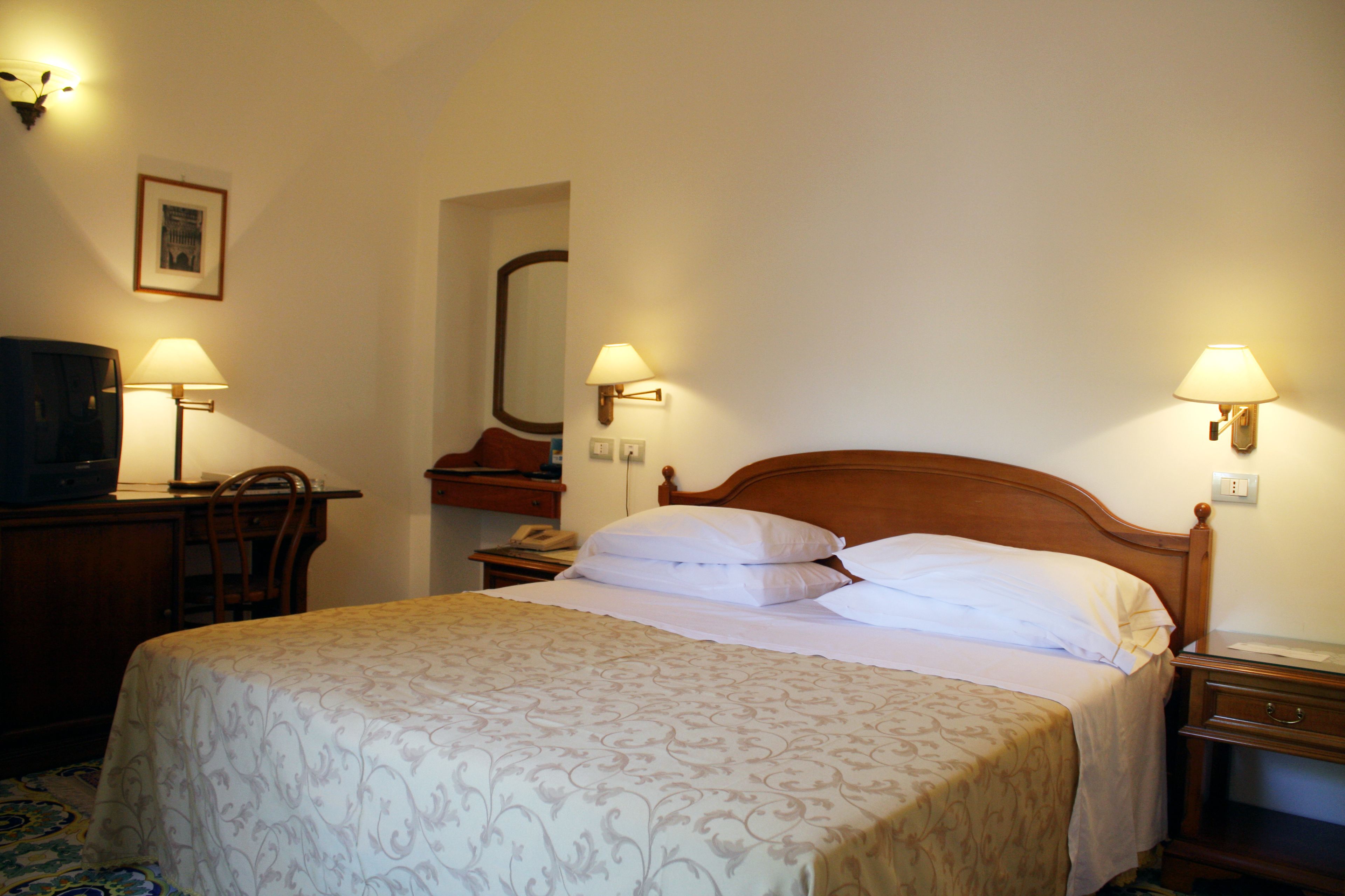 Hotel Rufolo in Ravello: Find Hotel Reviews, Rooms, and Prices on ...