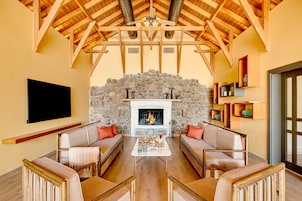 3 restaurantes, café da manhã, culinária internacional