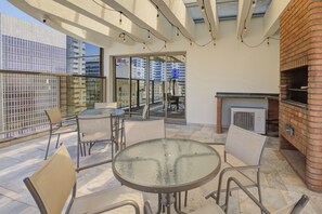 Área para churrascos e piqueniques