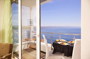 Suite Panorâmica, 1 cama de casal, terraço, vista para o mar | Vista para a praia ou o mar