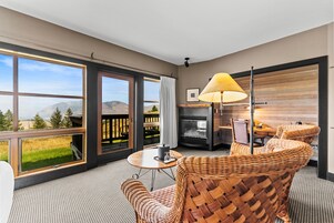 Matraquilhos, ténis de mesa, livros 