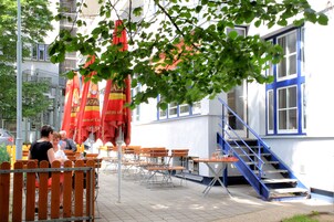 Pequenos-almoços, almoços, jantares servidos, cozinha europeia moderna 