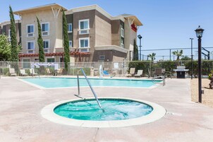 Piscina exterior 