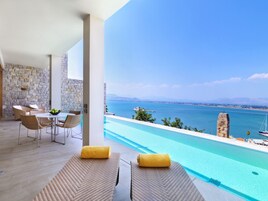 Villa, 2 quartos, piscina privativa, vista para o mar (Palace) | Minibar, cofre no quarto, secretária, quartos insonorizados 