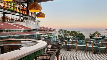 5 restaurantes, café da manhã, culinária internacional