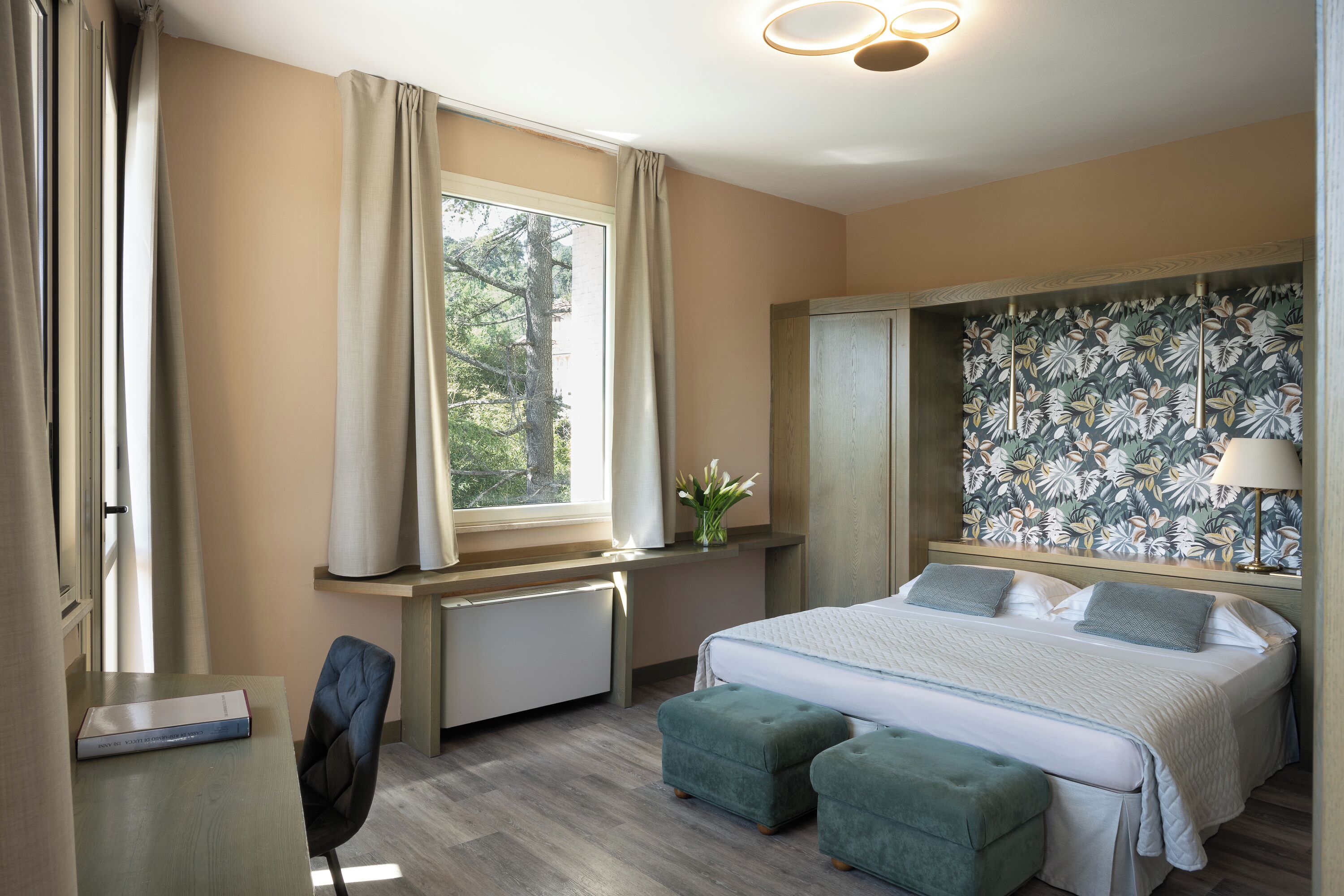 Quarto Superior | Roupa de alta qualidade, edredões de penas, minibar, cofre no quarto 