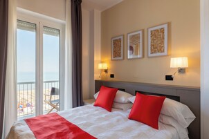 Quarto Duplo Standard, vista para o mar | Cofre no quarto, secretária, quartos insonorizados, Wi-fi grátis 