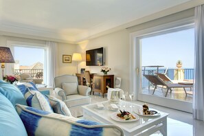 Suíte, sacada, vista para o mar (Imperial) | Roupas de cama antialérgicas, frigobar, cofres nos quartos