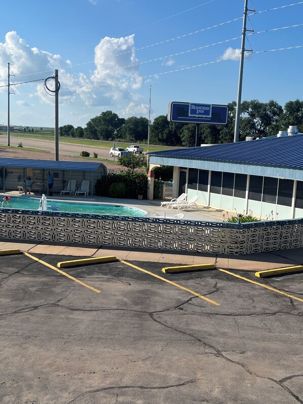 Piscina externa sazonal