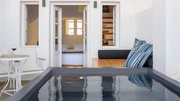 Maisonette (Seasonal Hot Tub) | Banheira de hidromassagem privativa