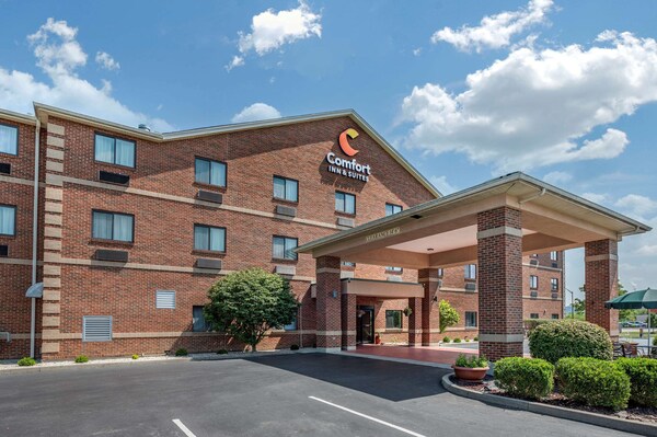 Comfort Inn & Suites Lawrenceburg - Hidden Valley, IN
