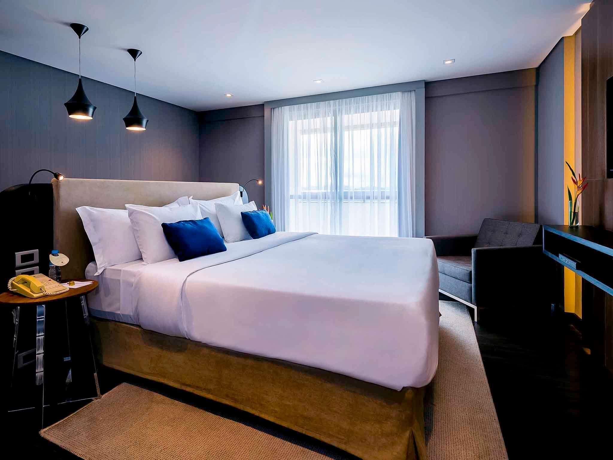Suite de Luxo, 1 cama king-size e sofá-cama | Roupa de alta qualidade, minibar, cofre no quarto, secretária 