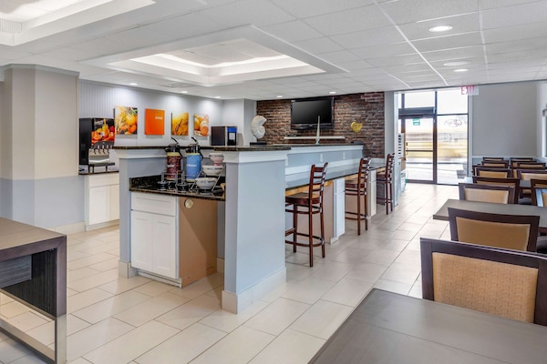 Café da manhã continental grátis todos os dias