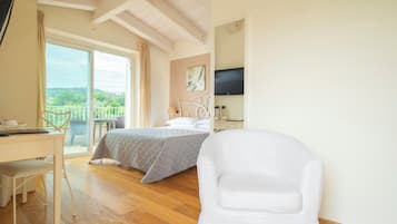 Suite Júnior | 1 quarto, roupa de alta qualidade, edredões de penas, minibar